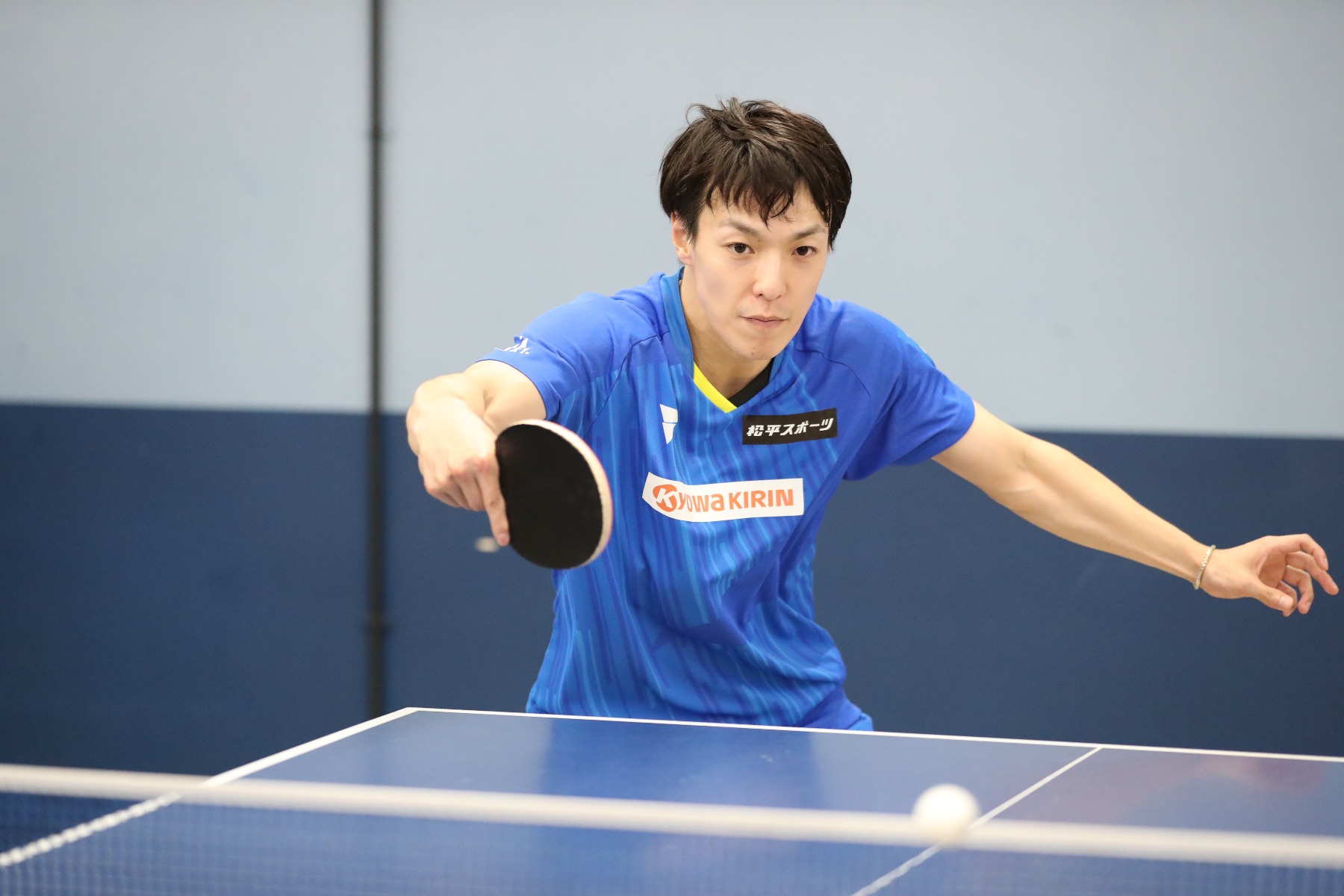 松平賢二カルテットシリーズを語る！Vol.5 カルテット（QUARTET）VFC徹底分析｜用具紹介 | VICTAS卓球用品メーカー